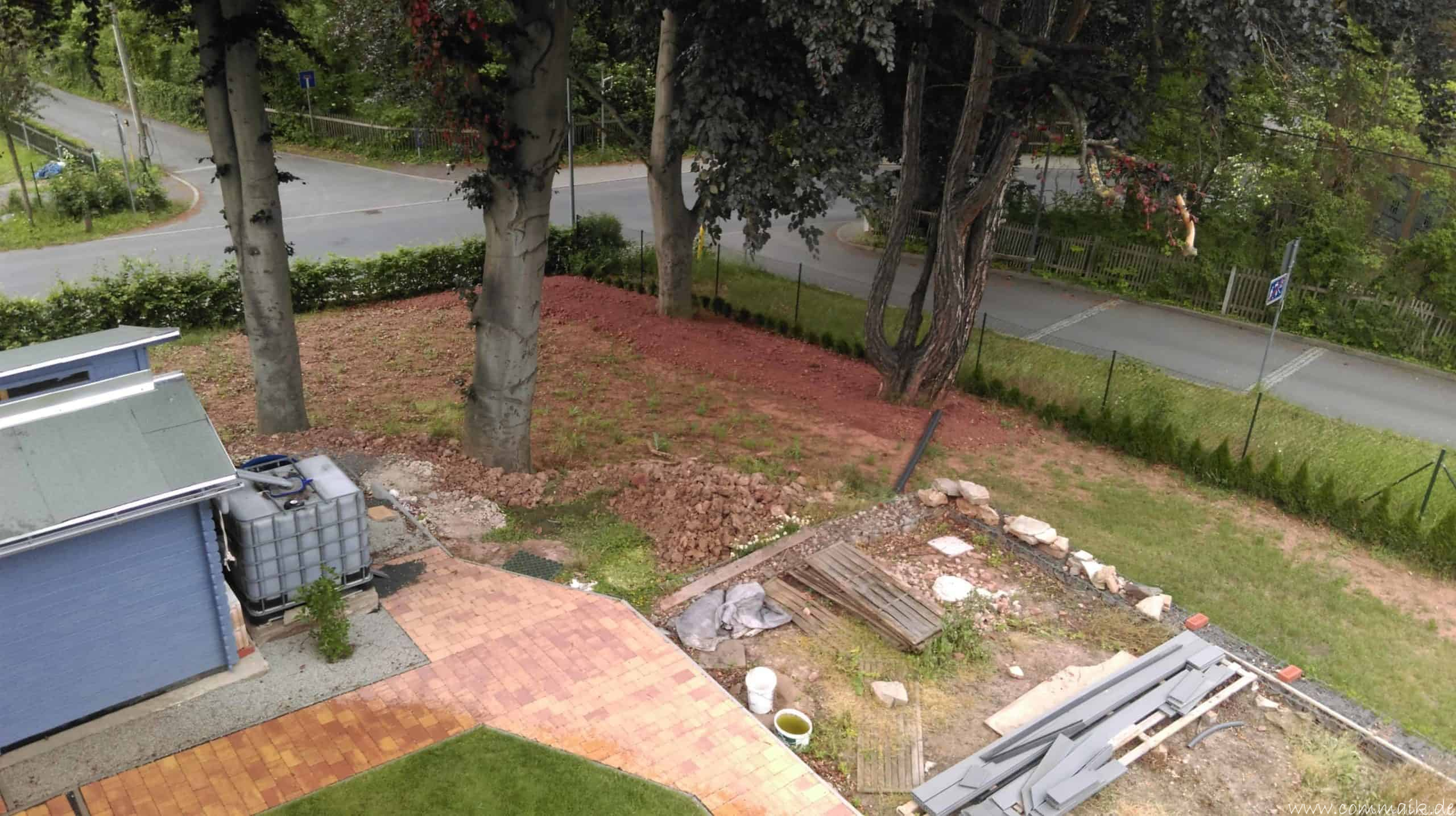 Pool Aussenanlagen vorbereiten - Platz schaffen für die Rasenanlage ...