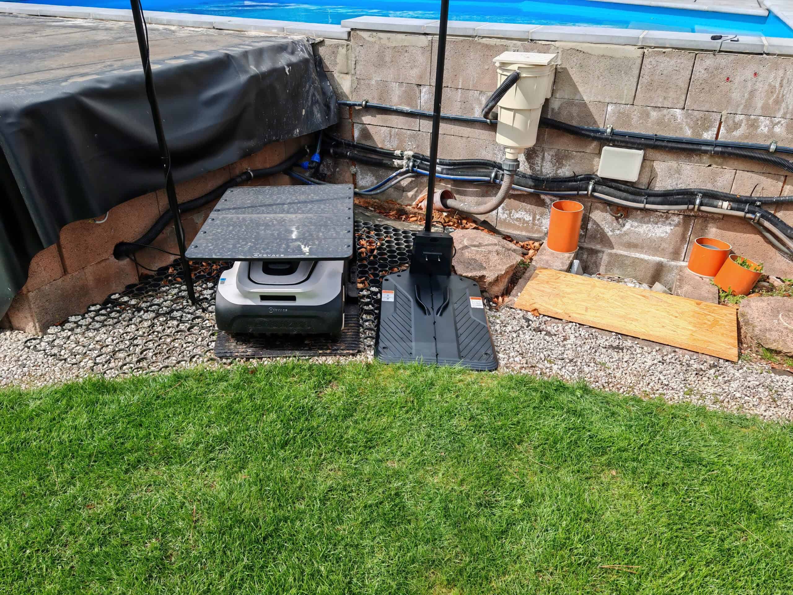 Anthbot Genie robotic lawnmower in test: Perfect lawn mowing without ...